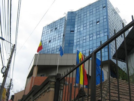 ΣΠΟΥΔΕΣ ΟΔΟΝΤΙΑΤΡΙΚΗΣ ΣΤΗ ΡΟΥΜΑΝΙΑ ΣΤΟ ΠΑΝΕΠΙΣΤΗΜΙΟ ΤΟΥ ΚΛΟΥΖ- CLUJ